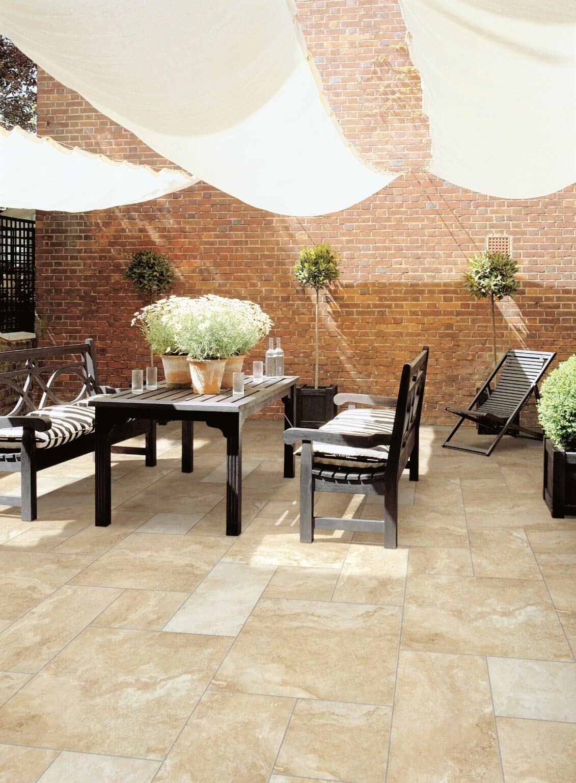 Create Your Own Outdoor Oasis With Beautiful Travertine Pavers ...