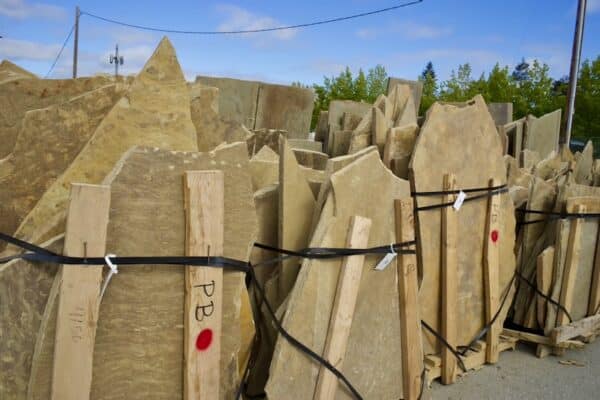Choosing the Best Flagstone Pavers for Your Outdoor Space | Peninsula ...