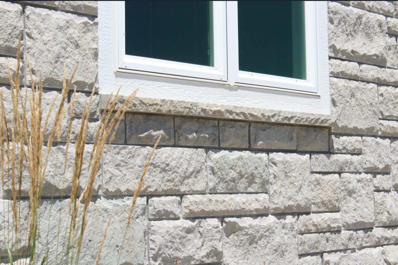 Natural Stone Thin Veneer Archives | Peninsula Building Materials Co.
